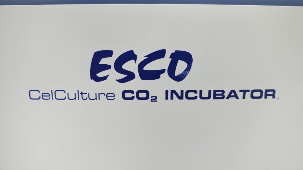 ESCO CO2 Incubator CelCulture - The Lab World Group