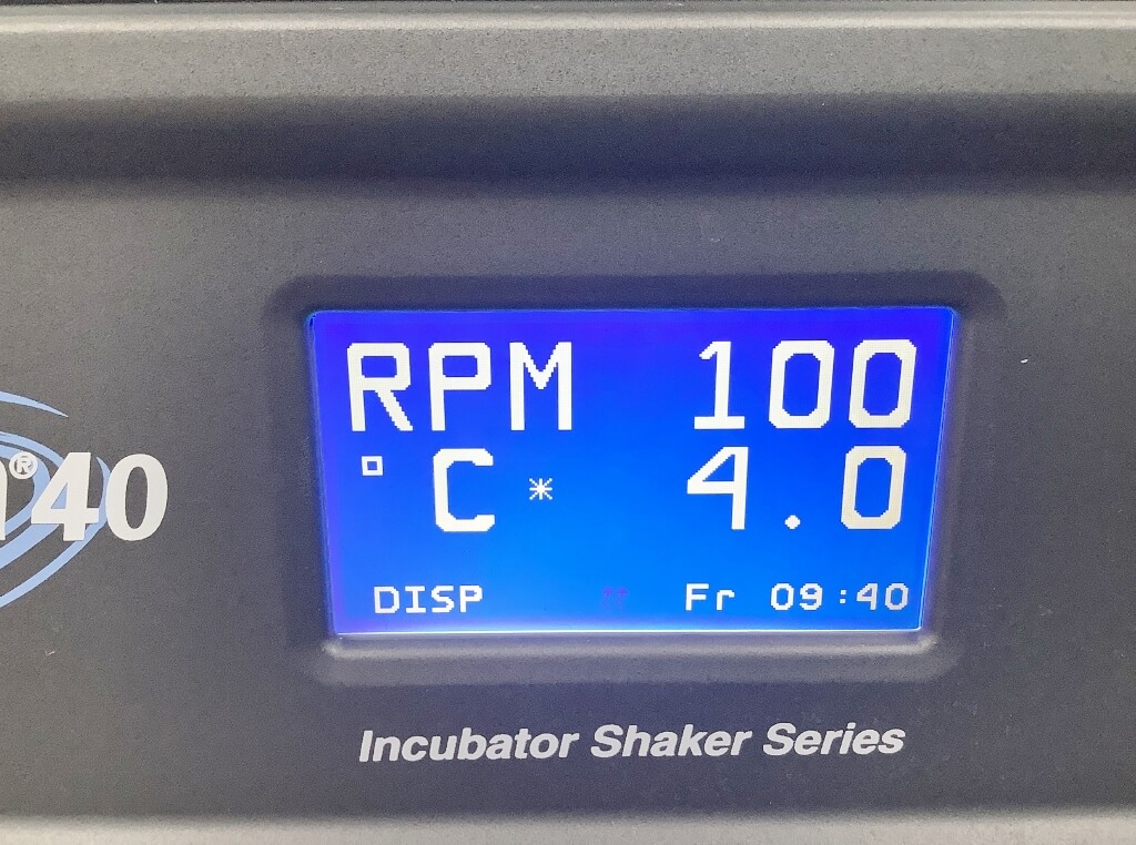 New Brunswick Incubator Shaker Innova 40R