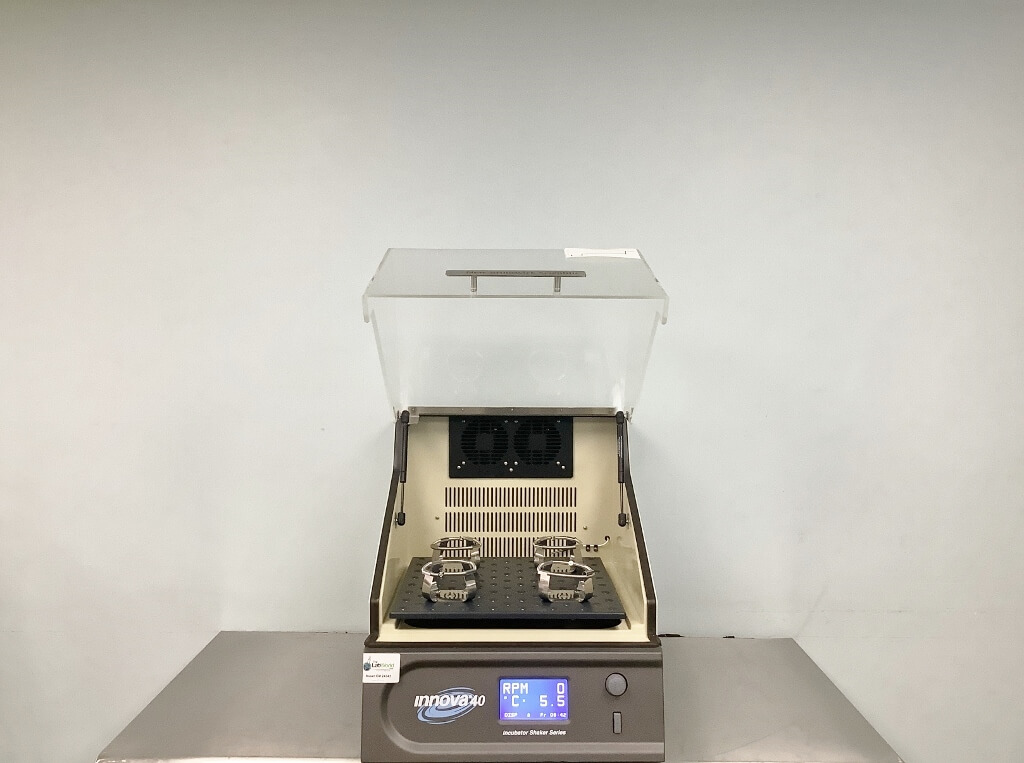 New Brunswick Incubator Shaker Innova 40R