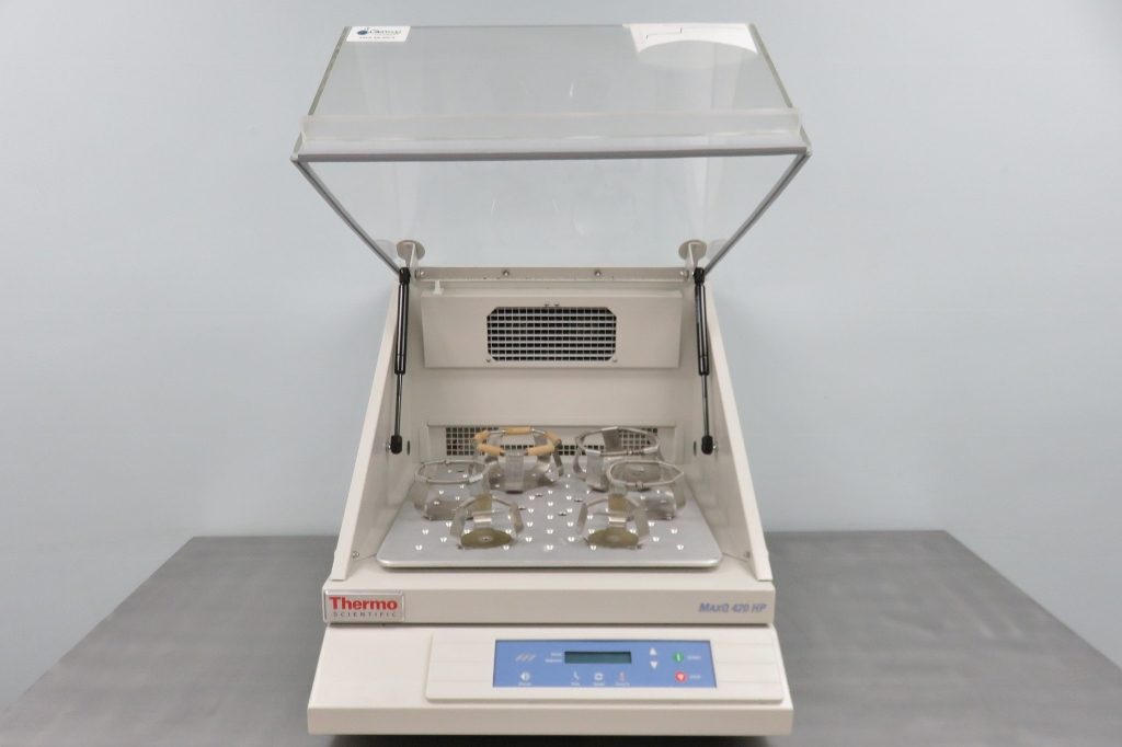Thermo Incubator Shaker MaxQ 420HP - The Lab World Group