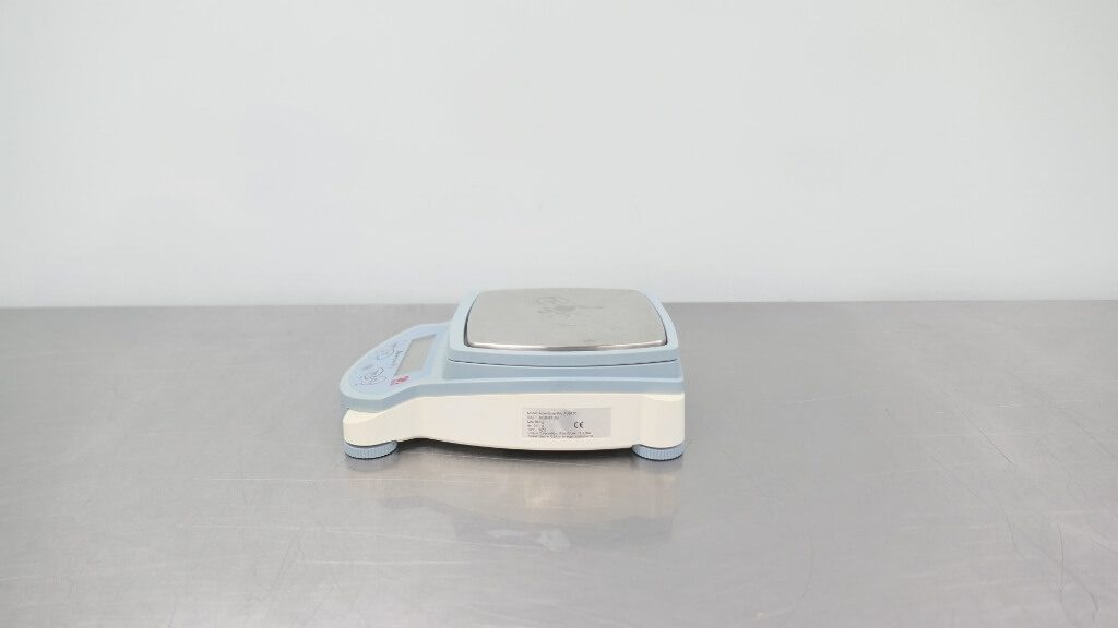Ohaus Adventurer Pro AV812C Balance
