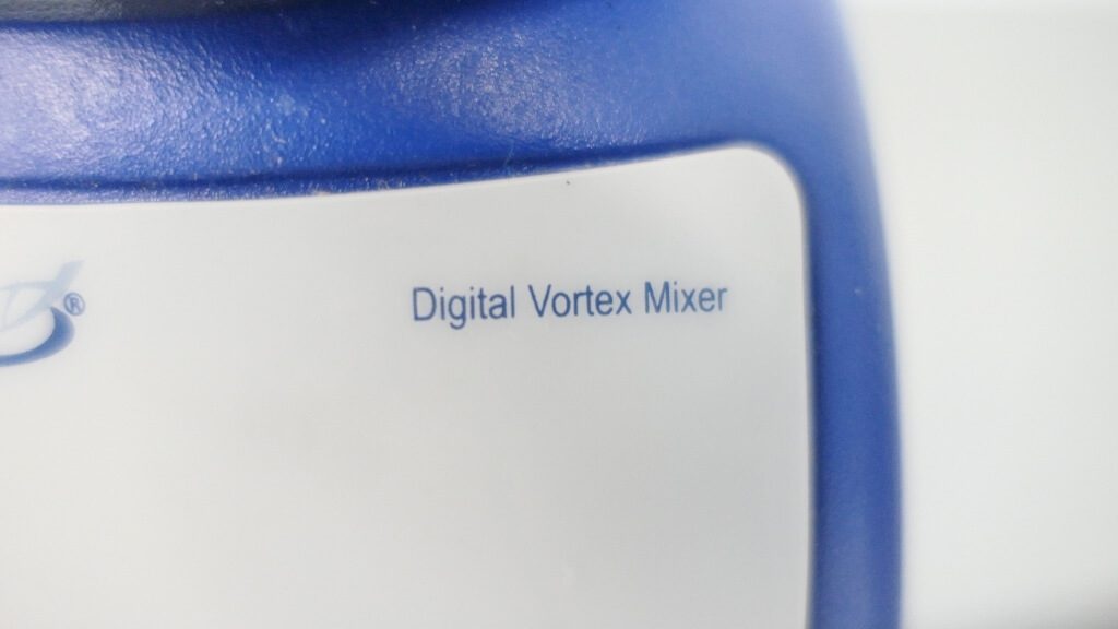 VWR Digital Vortex Mixer - The Lab World Group