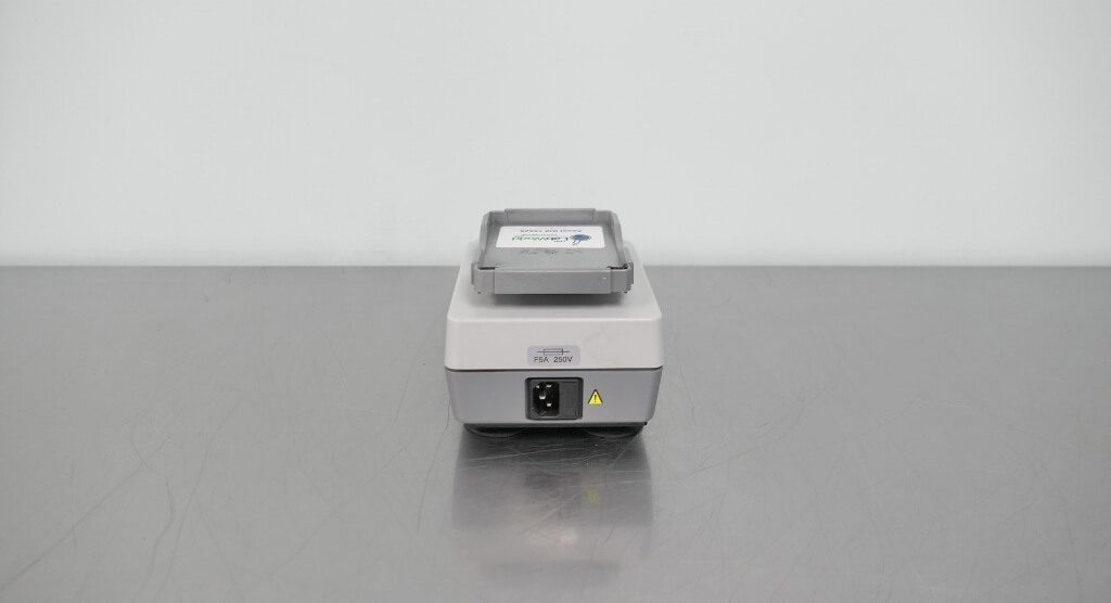 Fisher Plate Vortexer - The Lab World Group