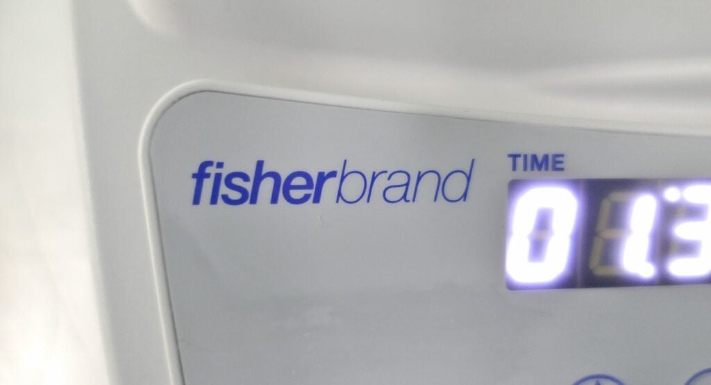 Fisher Microplate Shaker - The Lab World Group