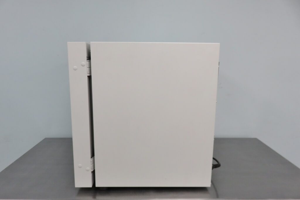 Binder Drying Oven FD 53 - The Lab World Group