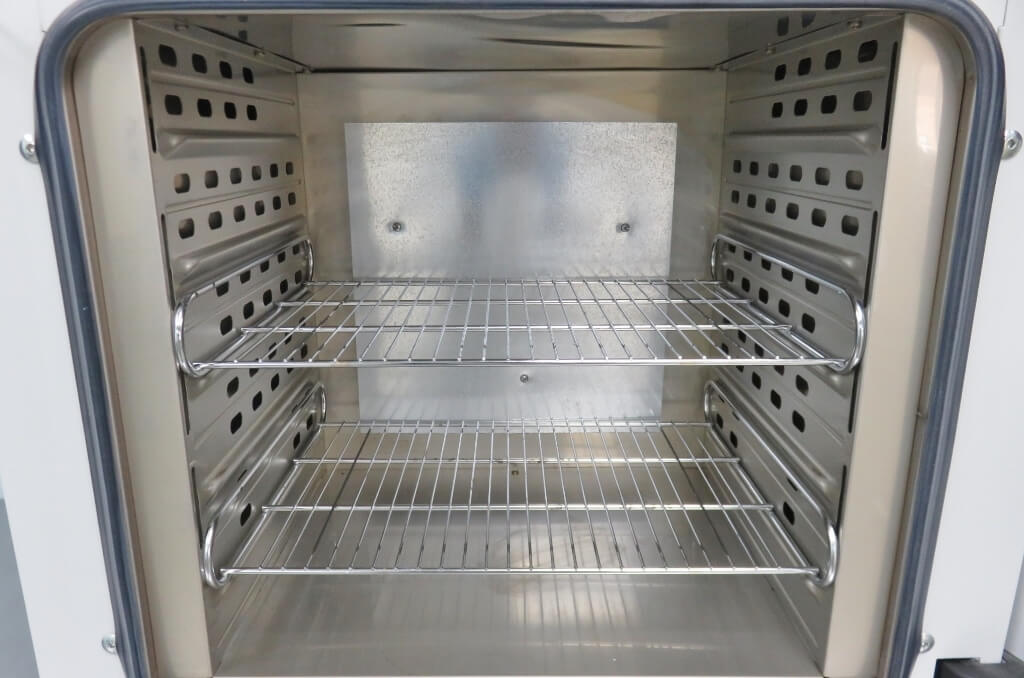 Binder Drying Oven FD 53 - The Lab World Group