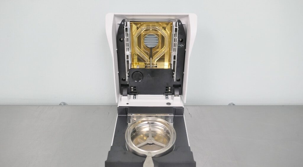 Mettler Toledo Moisture Analyzer HB43-S - The Lab World Group