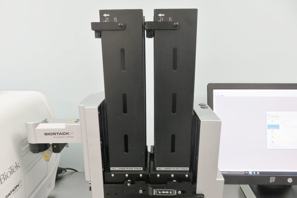 BioTek Cytation 5 Imaging Reader with Stacker