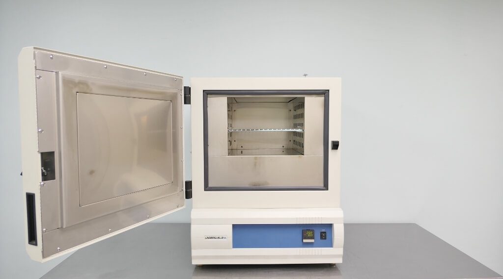 Lindberg Oven Blue M - 1 cu ft Gravity Oven