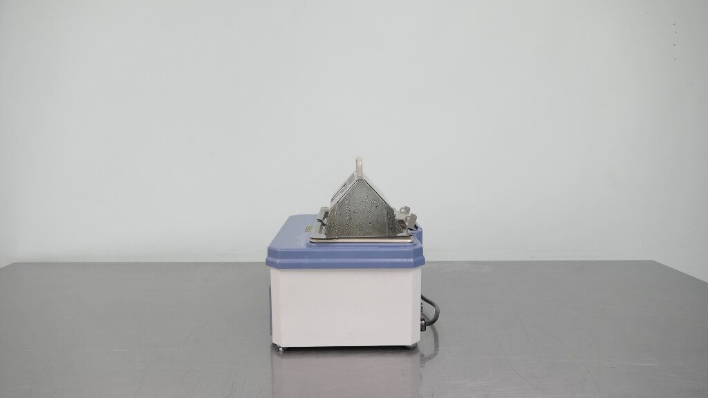 Fisher Scientific IsoTemp 205 Water Bath - The Lab World Group