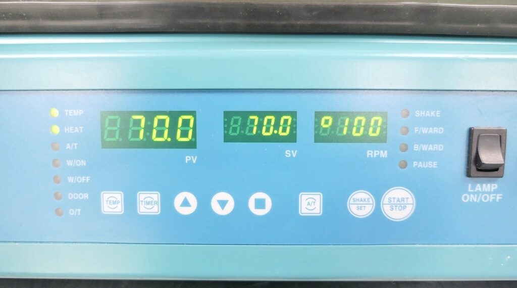 Lab Companion Incubator Shaker SI-300 - The Lab World Group