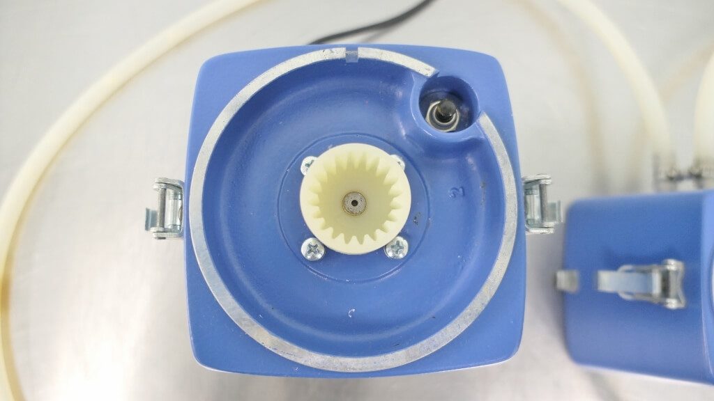 IKA M20 Universal Mill - The Lab World Group