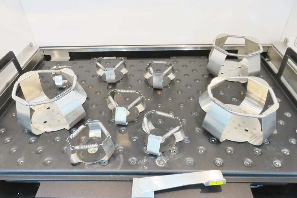 New Brunswick Innova 44 Incubator Shaker