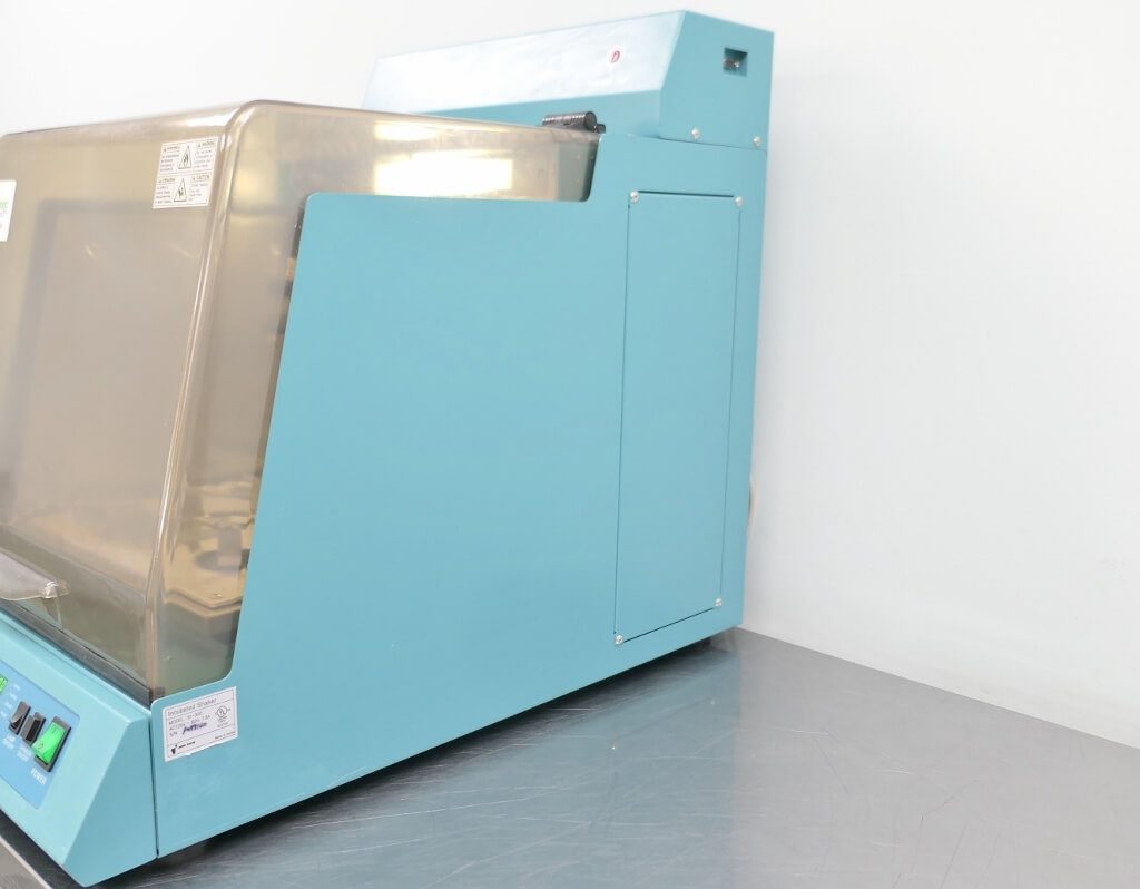Lab Companion Incubator Shaker SI-300 - The Lab World Group
