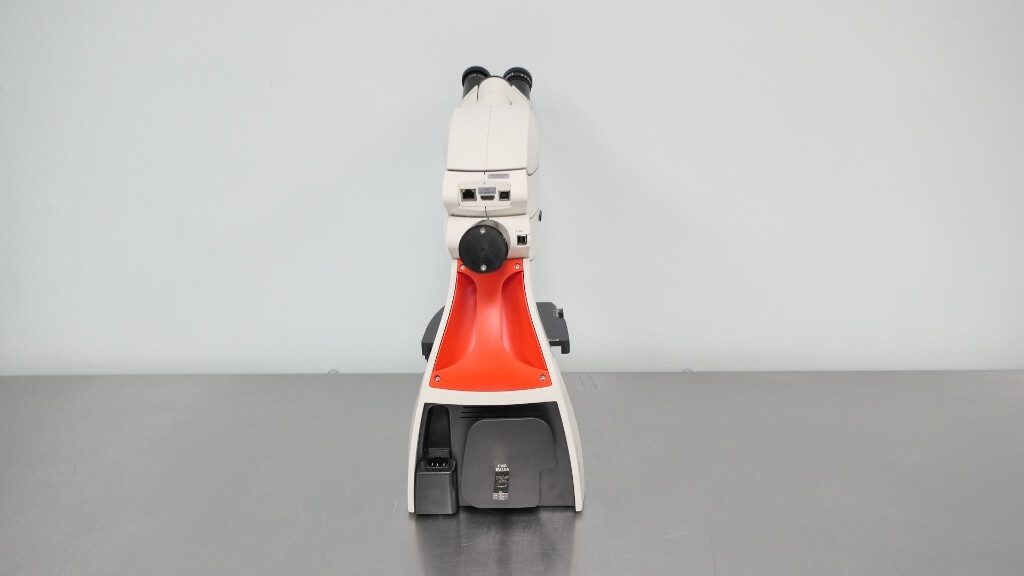 Leica DM750 Microscope with ICC50W Camera