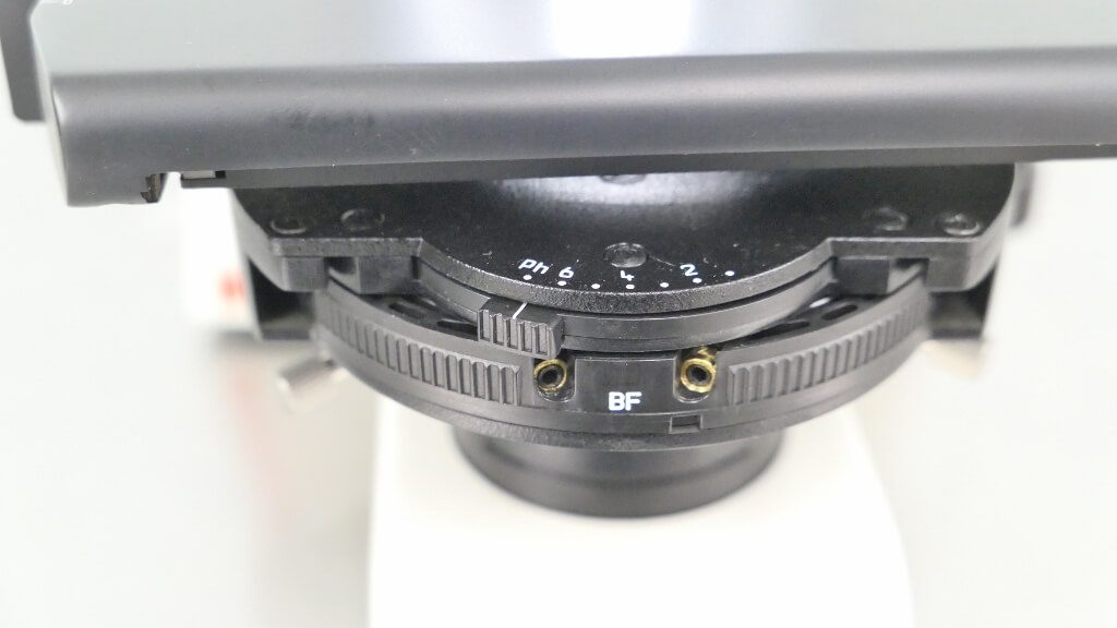 Leica DM750 Microscope with ICC50W Camera