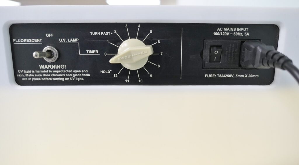 CBS Scientific PCR Workstation - The Lab World Group