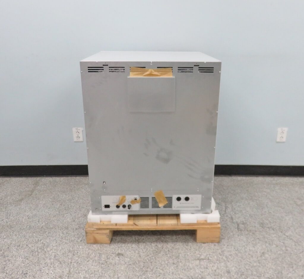 Binder CO2 Incubator CB170 - Unused - The Lab World Group