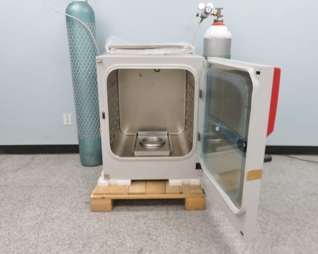 Binder CO2 Incubator CB170 - Unused - The Lab World Group