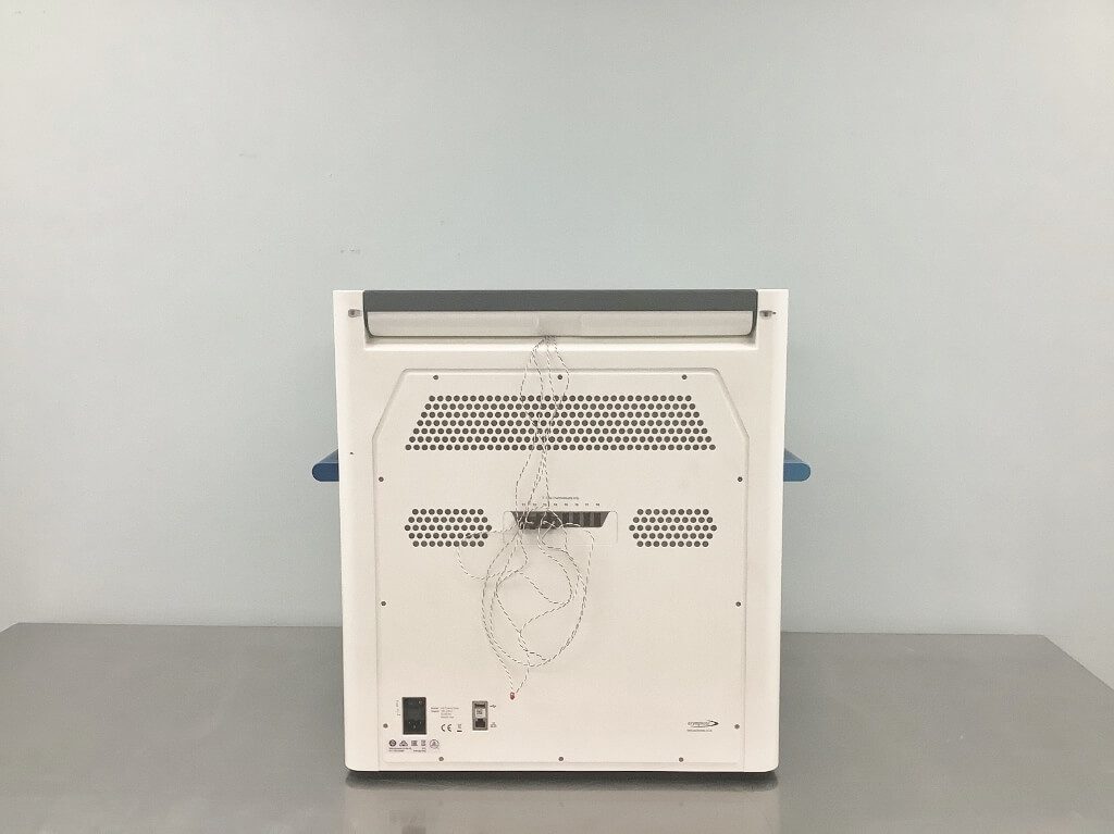 VIA Freeze Quad Controlled Rate Freezer - The Lab World Group