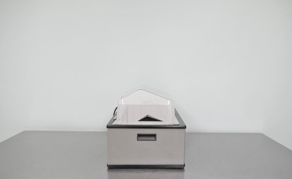 VWR Water Bath WB20 - The Lab World Group