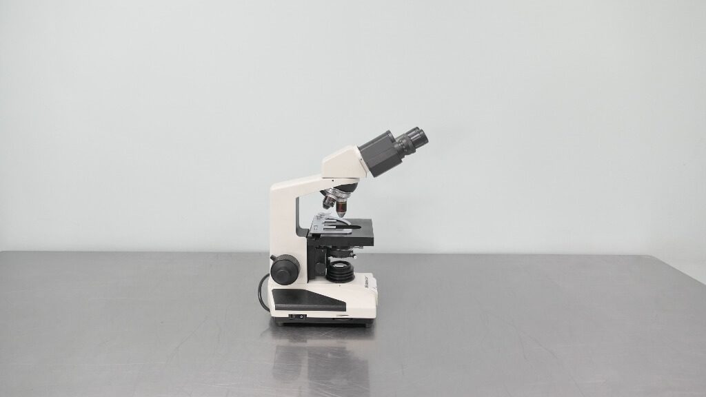Fisher Scientific Micromaster II Microscope - The Lab World Group