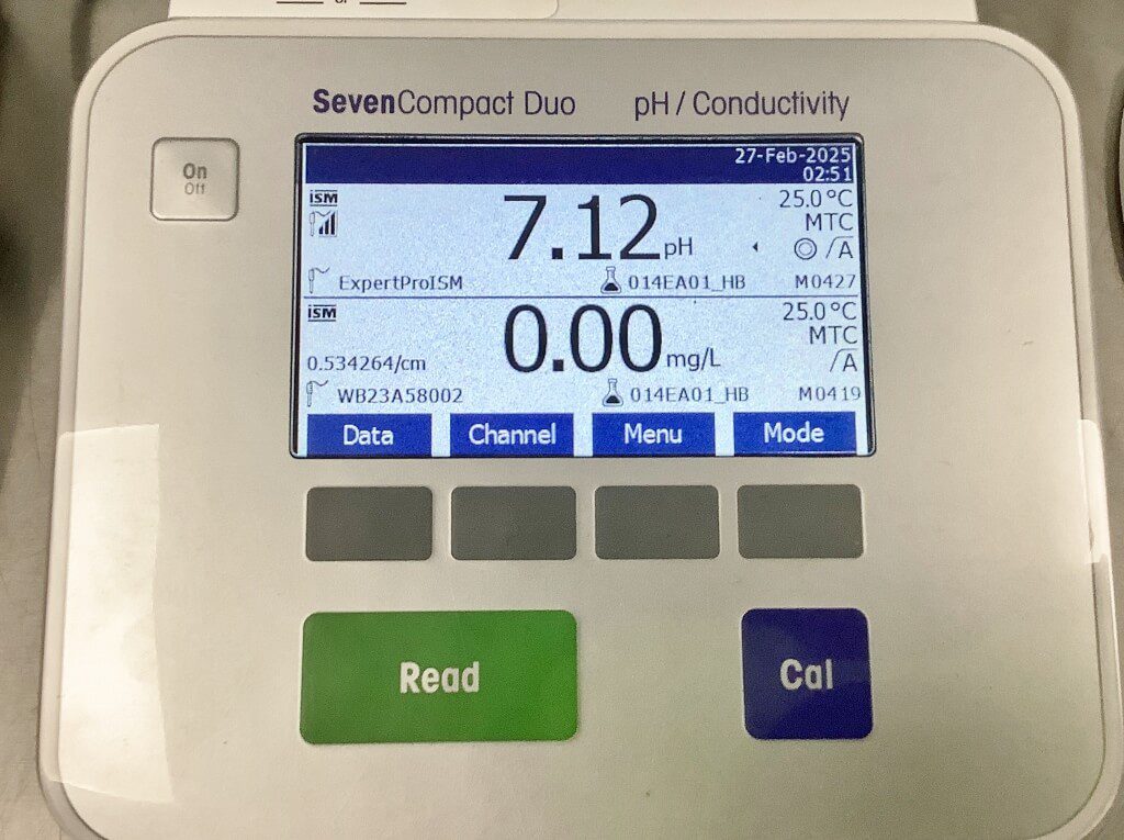 Mettler Toledo 7 Compact pH Meter - The Lab World Group