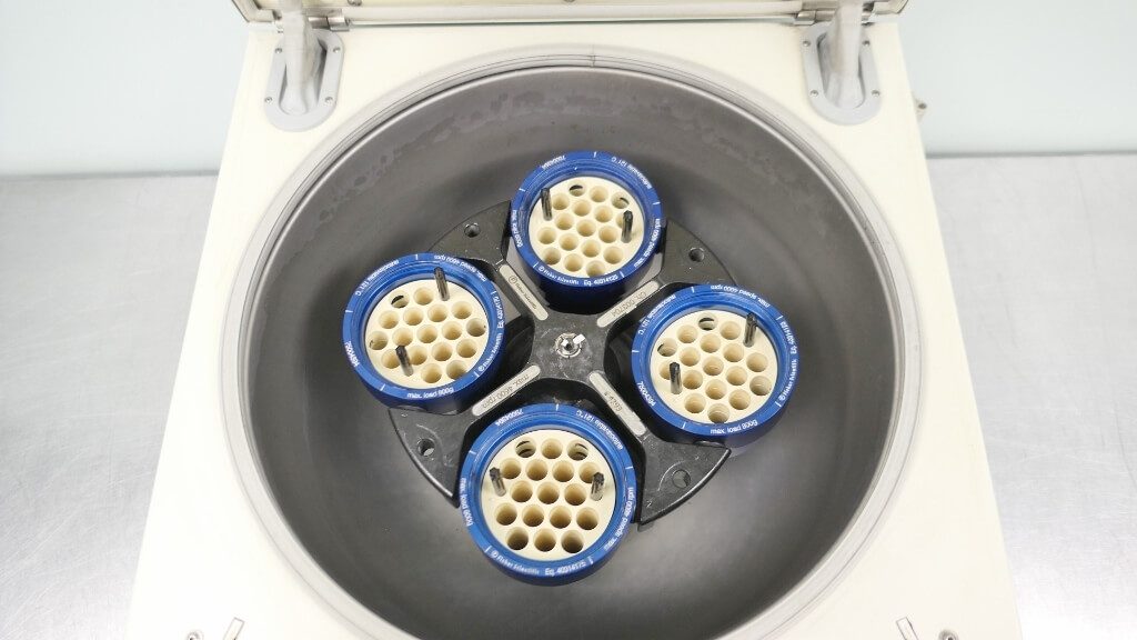 Fisher Centrifuge Accuspin 3 - The Lab World Group