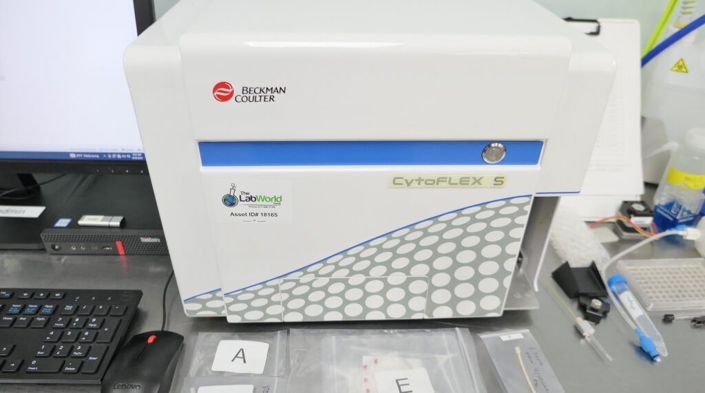 Beckman CytoFlex S Flow Cytometer - The Lab World Group
