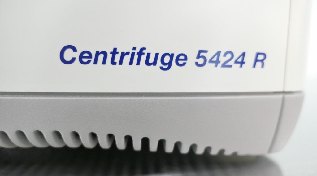 Eppendorf 5424R Centrifuge - The Lab World Group