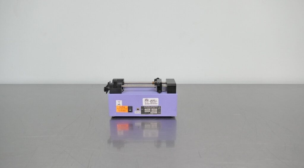 Harvard Apparatus 11 Plus Syringe Pump - The Lab World Group
