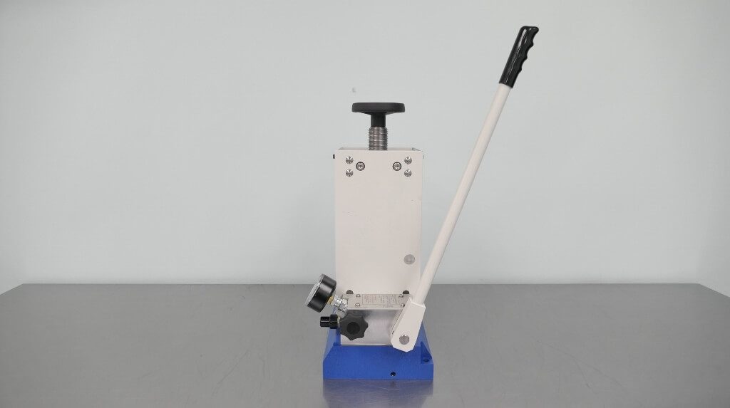 Specac Atlas Hydraulic Press 25T - The Lab World Group