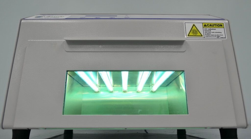 Fisher UV Crosslinker - The Lab World Group