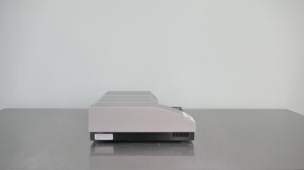 Biotek EL800 Plate Reader - The Lab World Group