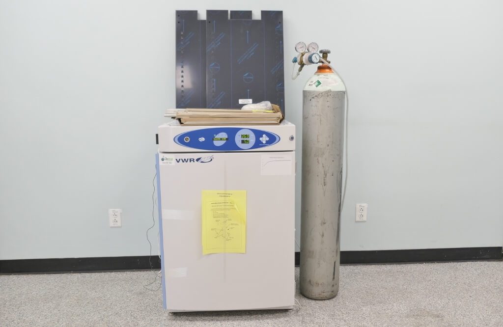 VWR CO2 Incubator - 2023 Unused - The Lab World Group