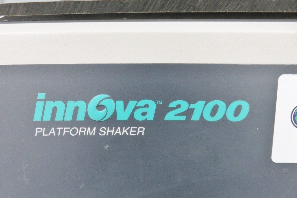 Innova 2100 Platform Shaker - The Lab World Group