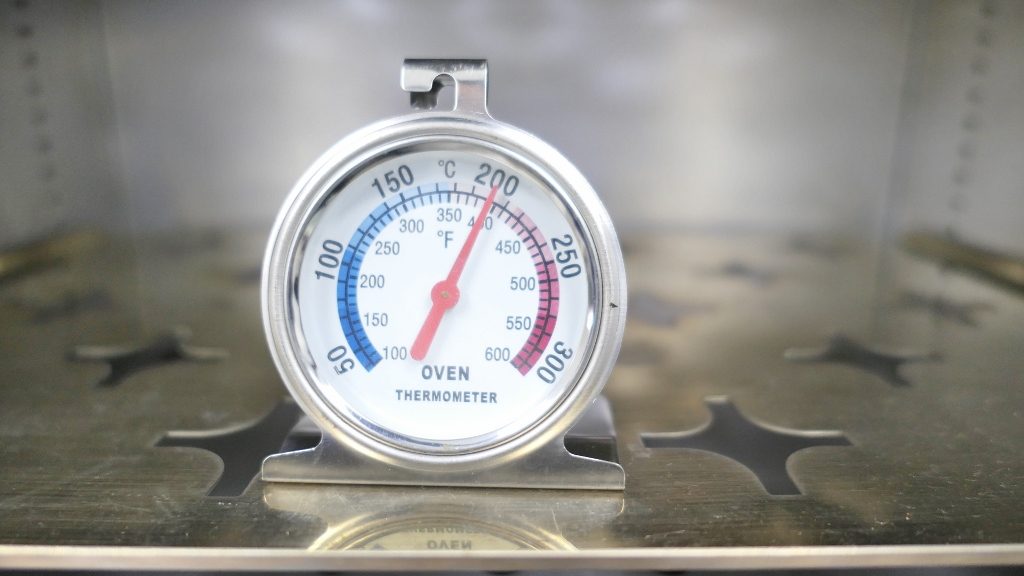 VWR Lab Oven 1320 - The Lab World Group