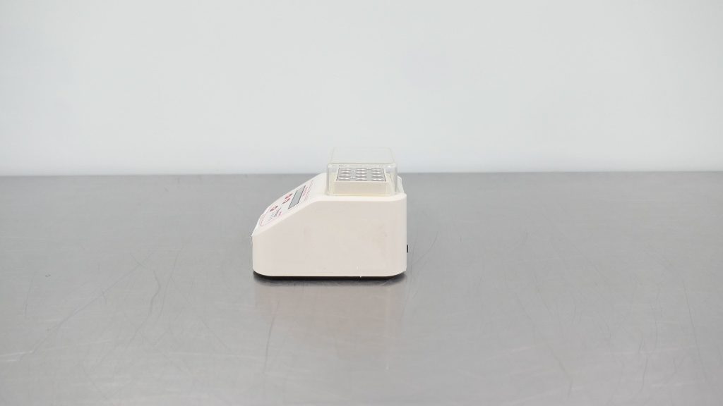 Mini Dry Bath Incubator Thomas Scientific - The Lab World Group