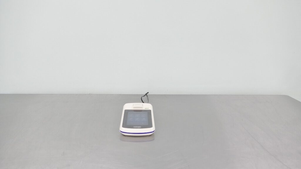 Qubit 3.0 Fluorometer - The Lab World Group