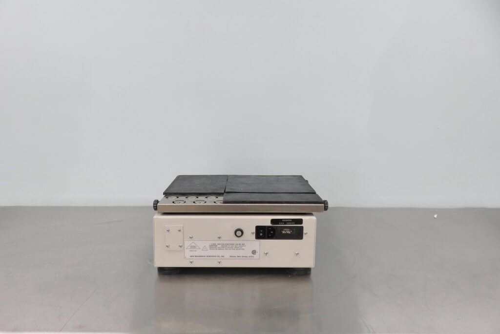 Innova 2000 Platform Shaker New Brunswick