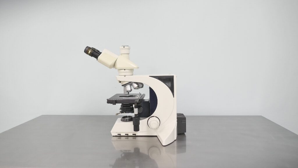 Leica DMLB Microscope -Upright - The Lab World Group