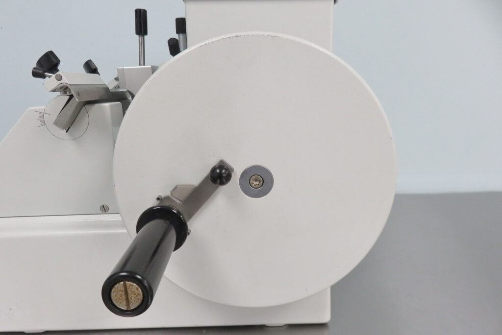 Leitz 1512 Rotary Microtome - The Lab World Group