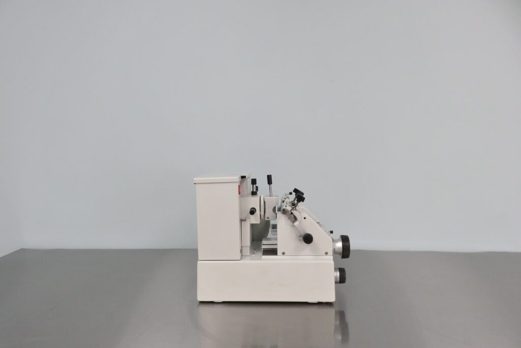 Leitz 1512 Rotary Microtome - The Lab World Group
