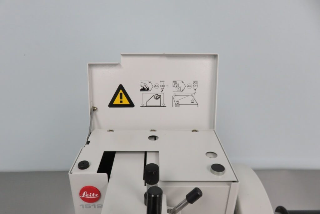 Leitz 1512 Rotary Microtome - The Lab World Group