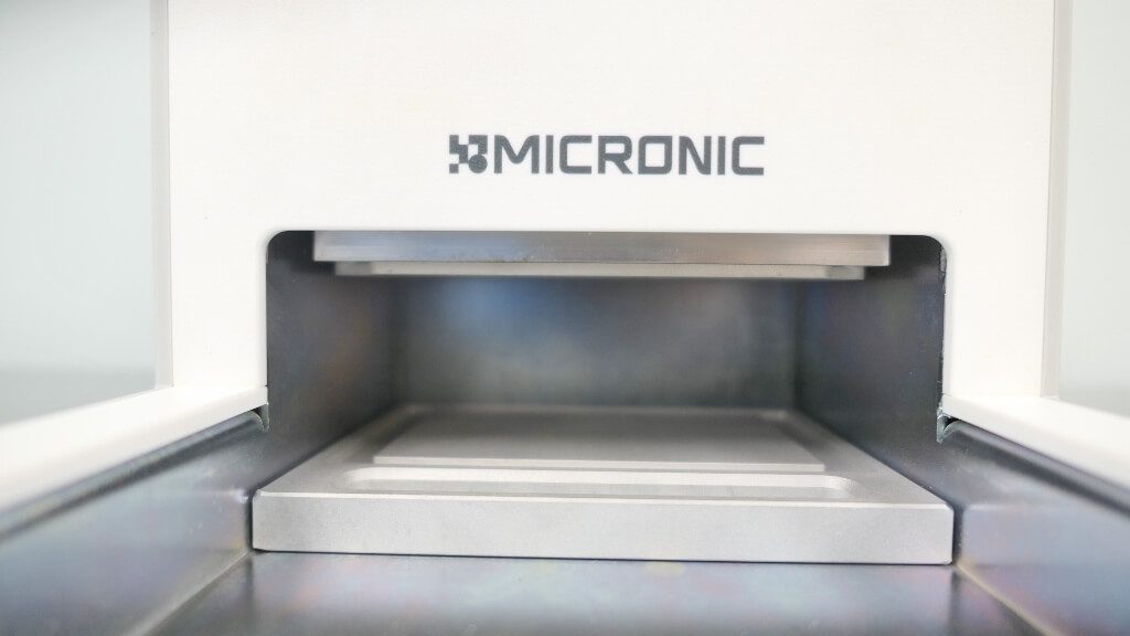 Micronic Push Cap Capper CP400 - The Lab World Group