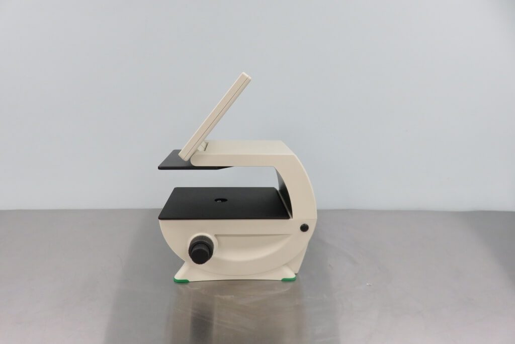 BioRad ZOE Fluorescent Cell Imager - The Lab World Group BioRad ZOE Fluorescent Cell Imager - The Lab World Group