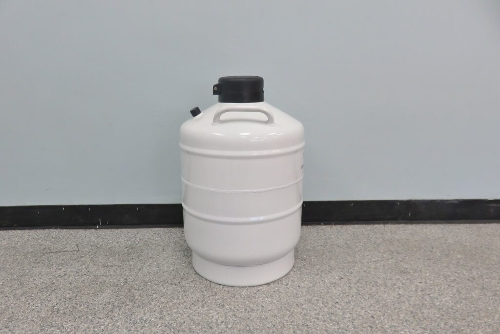 Liquid Nitrogen Dewar YDS-15 - Unused Still in Box