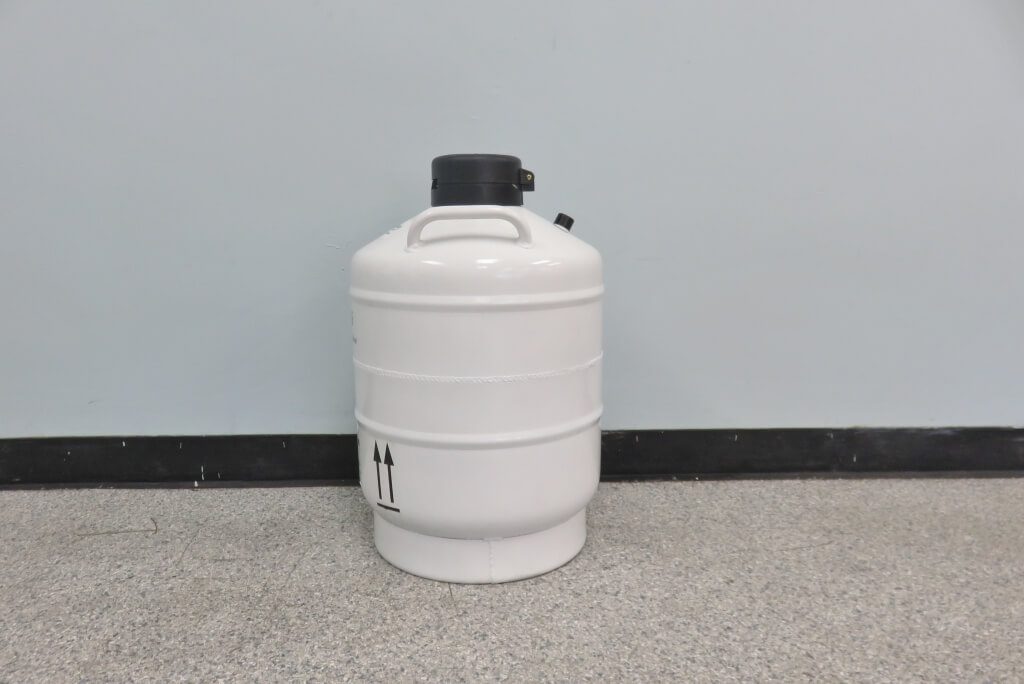 Liquid Nitrogen Dewar YDS-15 - Unused Still in Box