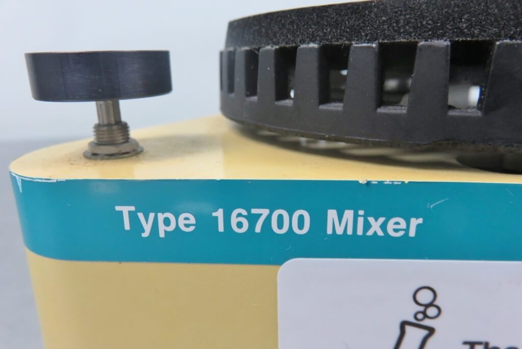 Thermolyne Maxi Mix Vortexer - The Lab World Group