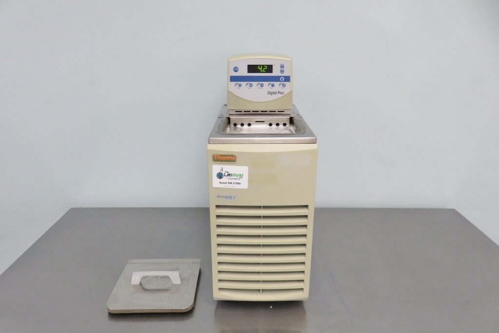 Thermo Neslab RTE 7 Recirculating Chiller